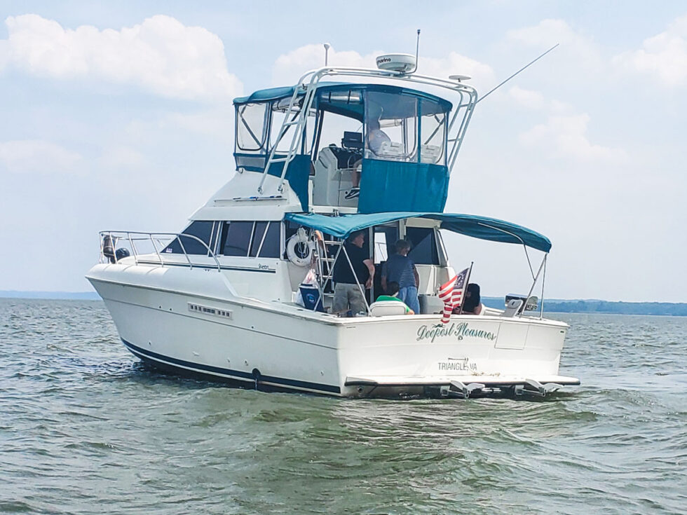 The Boat | Colonial Beach Charters